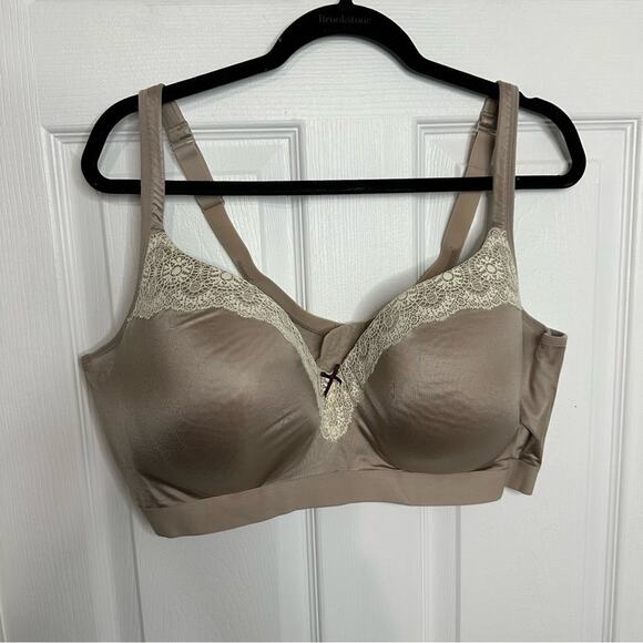 Cacique | Intimates & Sleepwear | Cacique Modern Underwire Bra Longline ...